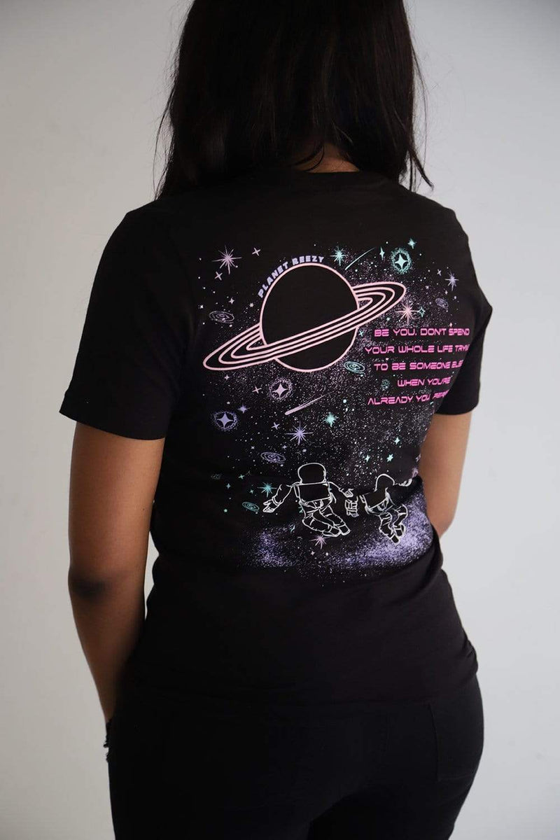 Courtreezy: Planet Reezy Black Shirt – Fanjoy