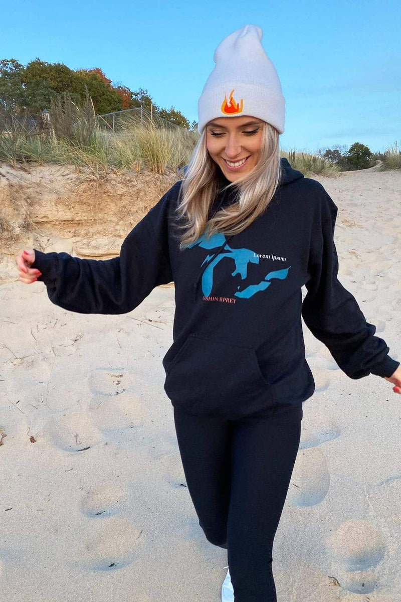 Emily Zugay: Tiddner White Beanie – Fanjoy