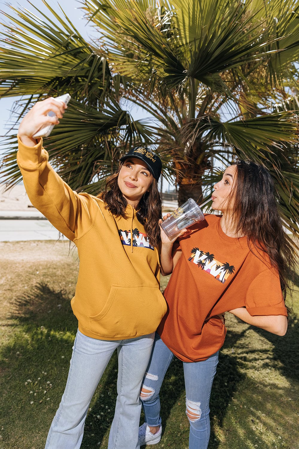 Merrell Twins – Fanjoy